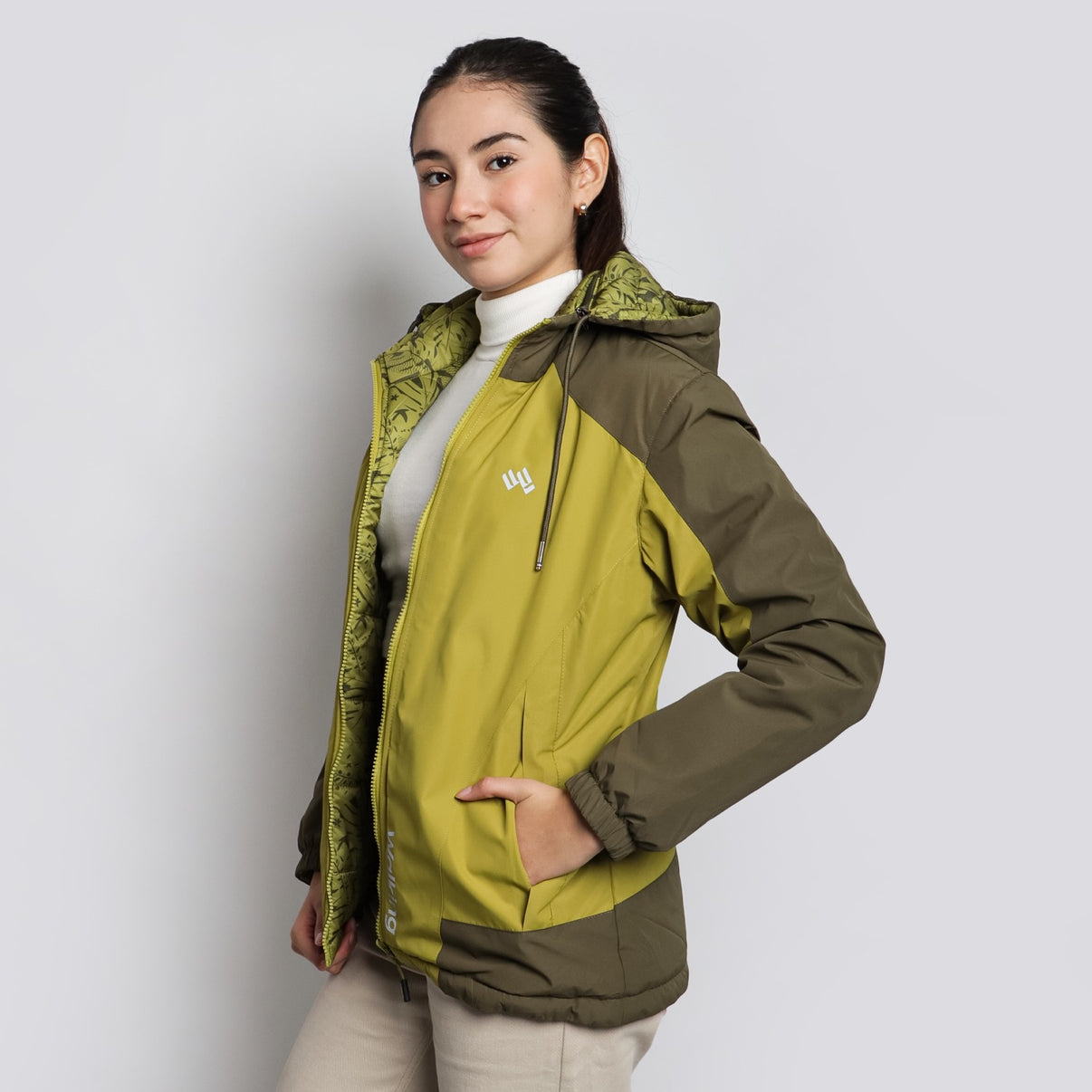 Casaca Reversible Mujer Verde Manzana Walking – WALKING